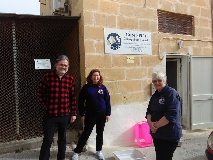 Visiting the Gozo SPCA :: BaiLogik